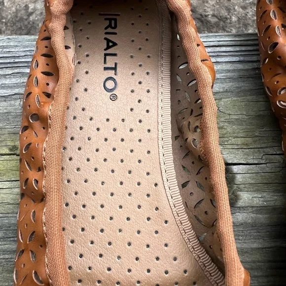 Rialto | Shoes | Rialto Sofie Laser Cut Ballet Flat Shoes With Bow Size ...